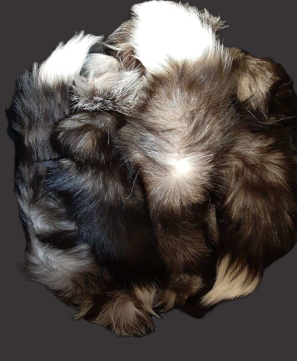 "B" Grade Silver Fox Tails – Dakotaline Furs